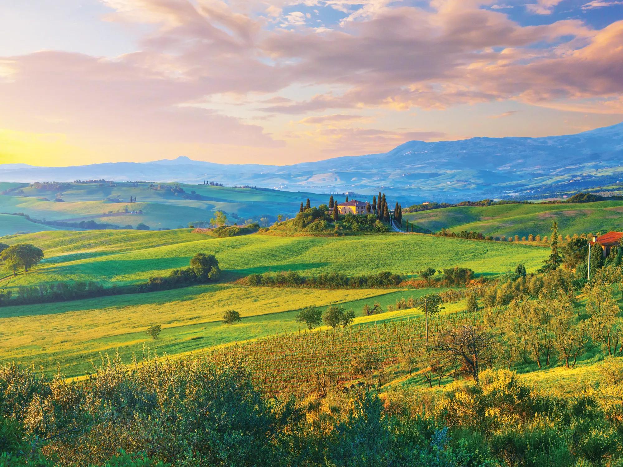 Book Trafalgar Tours from Canada with AMA Travel